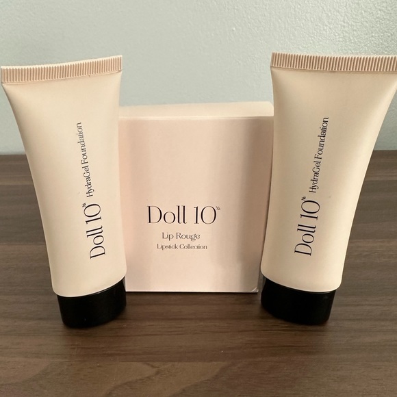Doll10 | Makeup | 2 Doll Tan Foundation And 5 Doll10 Lipsticks New In ...